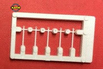 RAT-143 RATIO Signal Box and Signal Stanchions Single Rail - OO Gauge ...