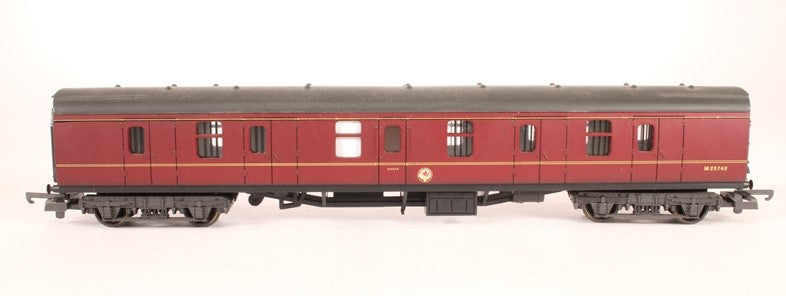 L305342 LIMA Mk 1 BG Full Brake M25742 in BR maroon - BOXED – my ...