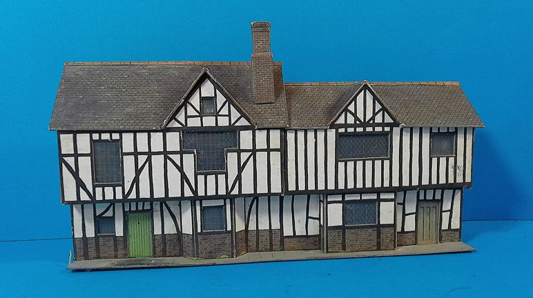 UB015 Ready built Timbered Terraced houses – my british model trains