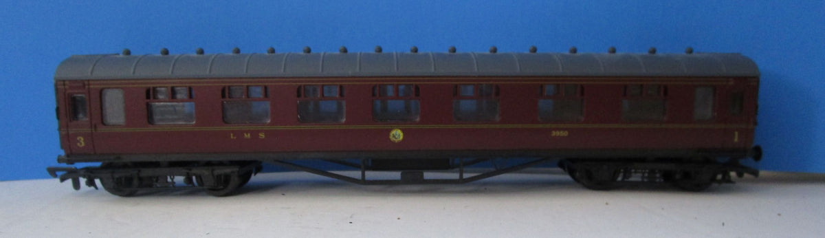 4P-010-007-P02 DAPOL 60 ft Stanier Corridor Composite Coach in LMS Mar ...