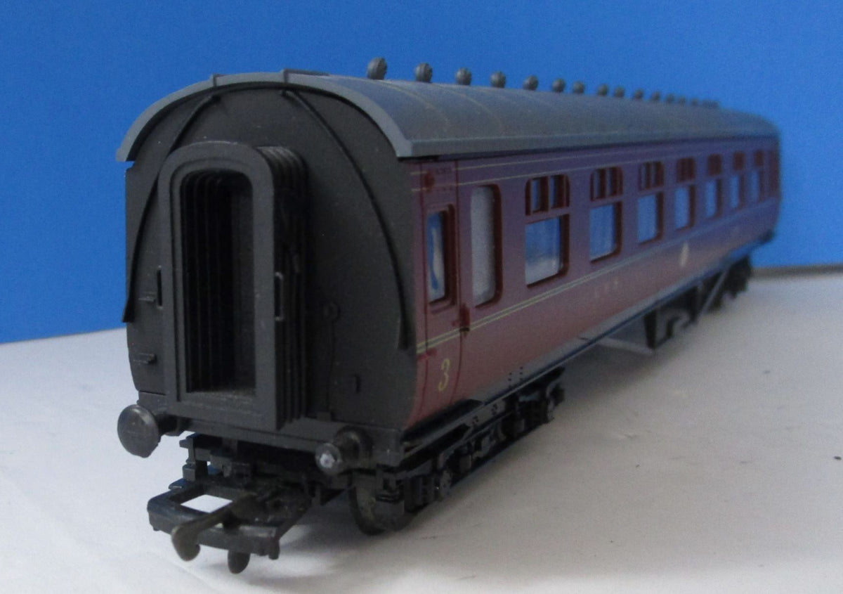 4P-010-019-P01 DAPOL 60 ft Stanier Corridor Composite Coach in LMS Mar ...
