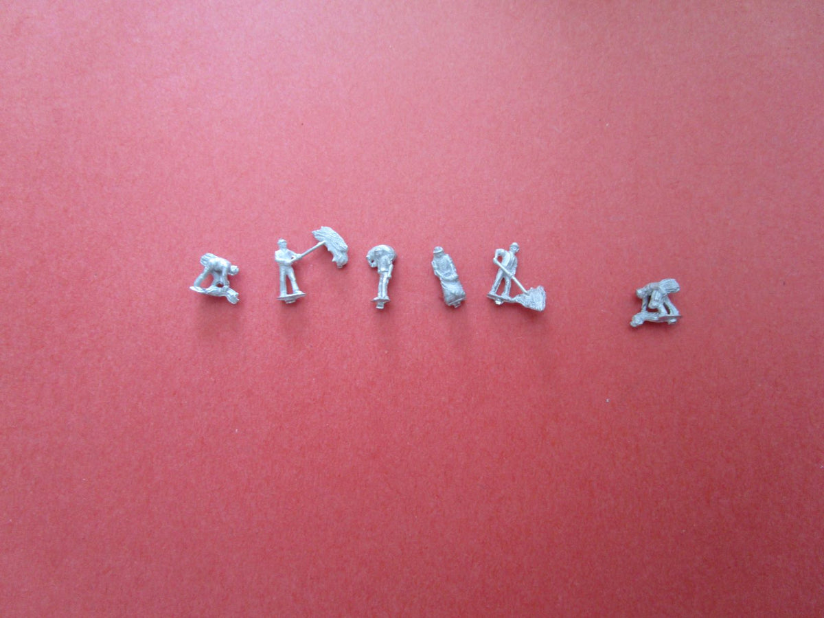 N94 FLEETLINE Corn harvesting figures in various poses (N Gauge) - unp ...