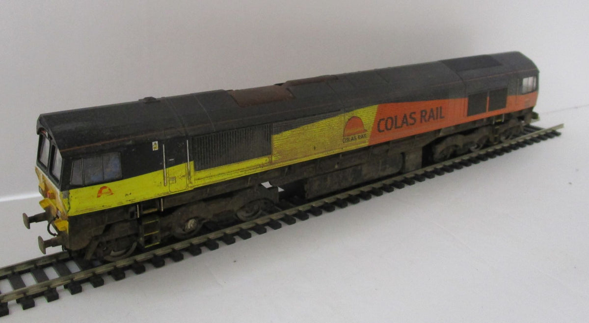 R3042-P01 HORNBY Class 66 Diesel Locomotive Co-Co 66843 COLAS Rail - B ...