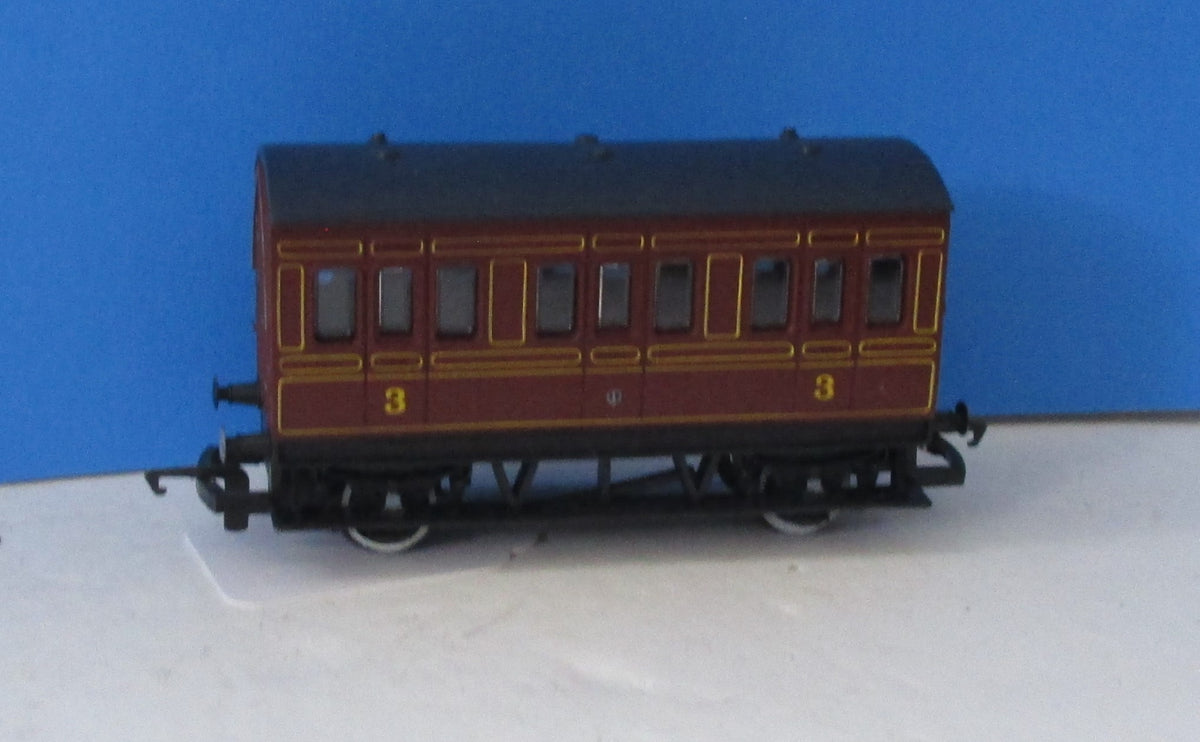 R468 LMS 4 wheel 3rd class coach - UNBOXED – my british model trains